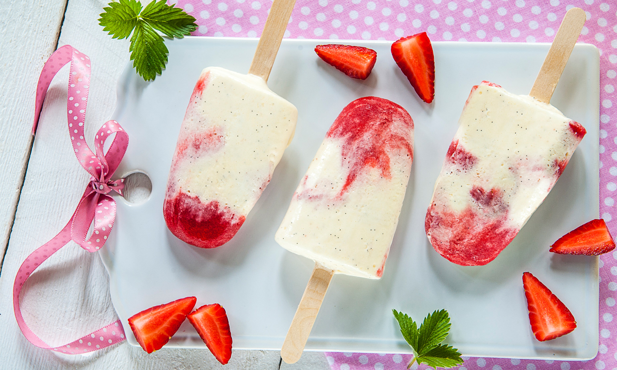 Sladoled od jagode i vanilije na štapiću Recept | Dr. Oetker